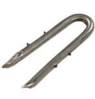 Barbed Staples – Centaur Fencing